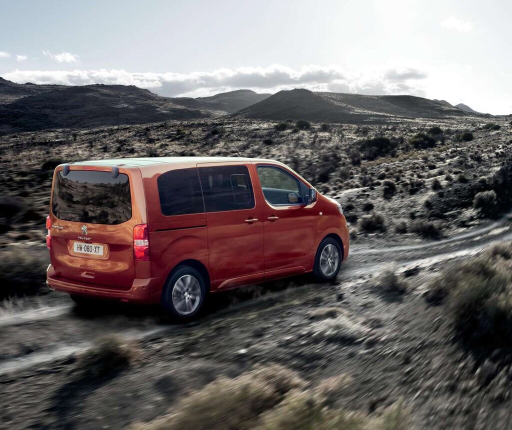 PEUGEOT Traveller VIP | Best in class van from PEUGEOT