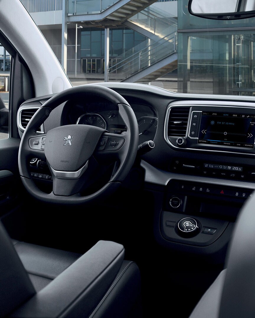 PEUGEOT Traveller VIP | Best in class van from PEUGEOT